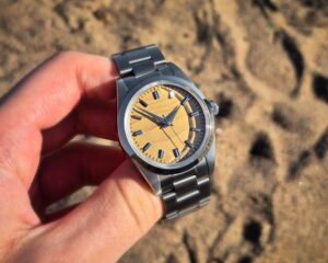ADDIESDIVE AD2030 Review: The Viral Sand-Dial Watch